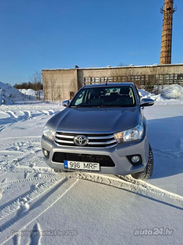 Grey Toyota Hilux 2017 in Tallinn, with an engine capacity of 2.40 L and mileage of 203 thousand km for 22900 €, photo 1 on AUTOMOTO.COM.LV
