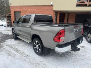 Pelēks Toyota Hilux 2017 Kauņa, ar dzinēja tilpumu 2.40 L un nobraukumu 220 tūkst. km par 18950 €, foto 4 vietnē AUTOMOTO.COM.LV
