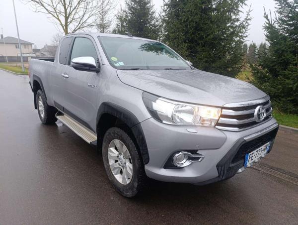 Pelēks Toyota Hilux 2019 Tauragė, ar dzinēja tilpumu 2.40 L un nobraukumu 120 tūkst. km par 19300 €, foto 3 vietnē AUTOMOTO.COM.LV