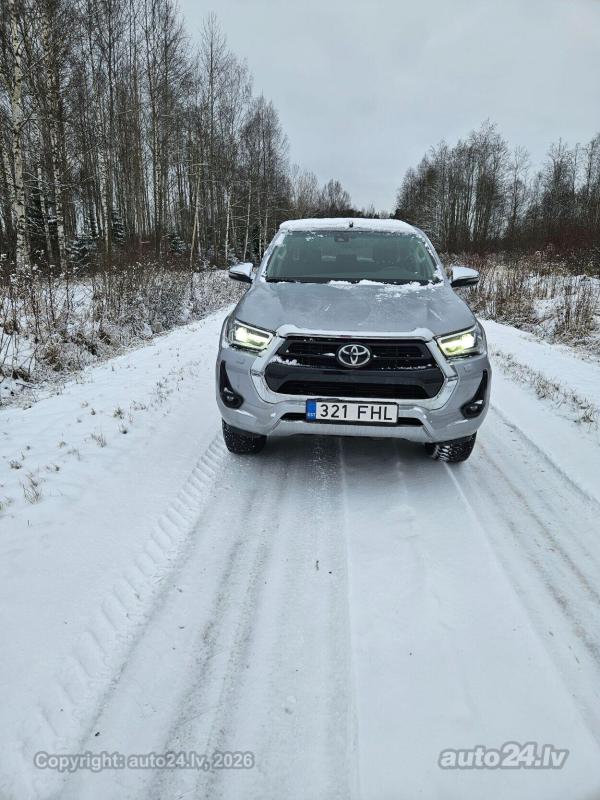 Grey Toyota Hilux 2021 in Tallinn, with an engine capacity of 2.80 L and mileage of 105 thousand km for 39000 €, photo 1 on AUTOMOTO.COM.LV