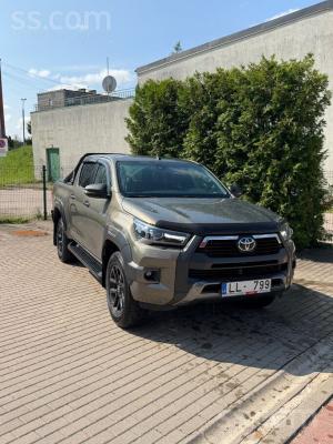 Серый Тойота Хайлюкс 2021 в Лудза, объемом двигателя 2.80 л и пробегом 91 тыс. км за 39985 €, фото  на AUTOMOTO.COM.LV