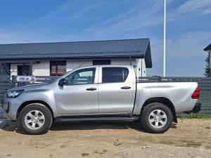 Pelēks Toyota Hilux 2021 Rīga, ar dzinēja tilpumu 2.40 L un nobraukumu 307 tūkst. km par 21600 €, foto 3 vietnē AUTOMOTO.COM.LV