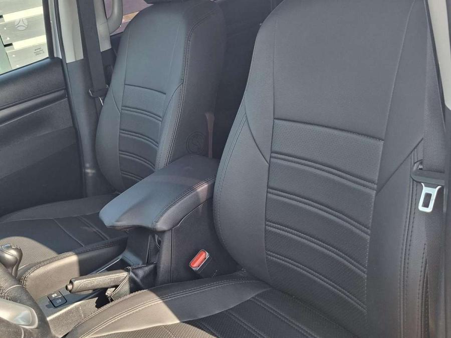 Pelēks Toyota Hilux 2021 Rīga, ar dzinēja tilpumu 2.40 L un nobraukumu 307 tūkst. km par 21600 €, foto 8 vietnē AUTOMOTO.COM.LV
