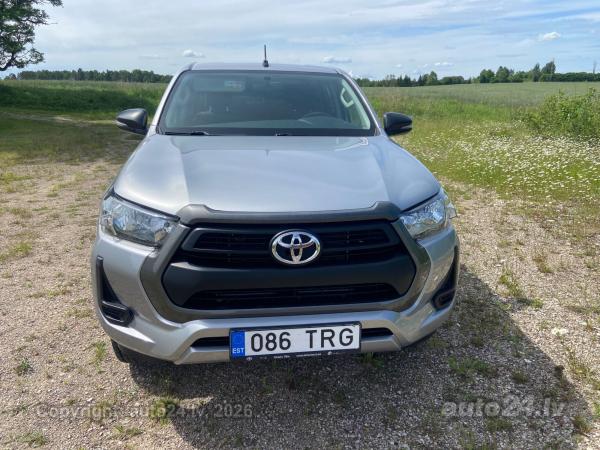 Pelēks Toyota Hilux 2021 Valga, ar dzinēja tilpumu 2.40 L un nobraukumu 137 tūkst. km par 32400 €, foto 2 vietnē AUTOMOTO.COM.LV