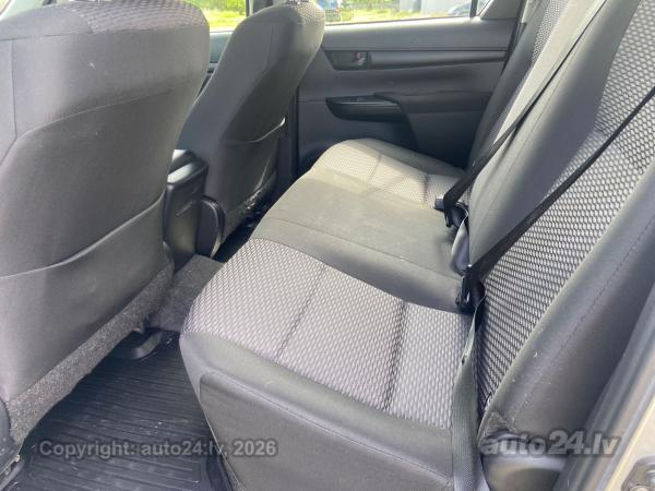 Pelēks Toyota Hilux 2021 Valga, ar dzinēja tilpumu 2.40 L un nobraukumu 137 tūkst. km par 32400 €, foto 8 vietnē AUTOMOTO.COM.LV