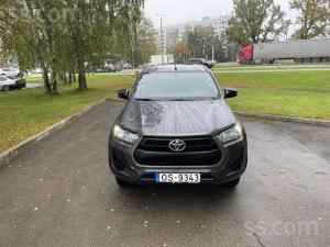 Pelēks Toyota Hilux 2021 Rīga, ar dzinēja tilpumu 2.40 L un nobraukumu 63 tūkst. km par 25890 €, foto 4 vietnē AUTOMOTO.COM.LV