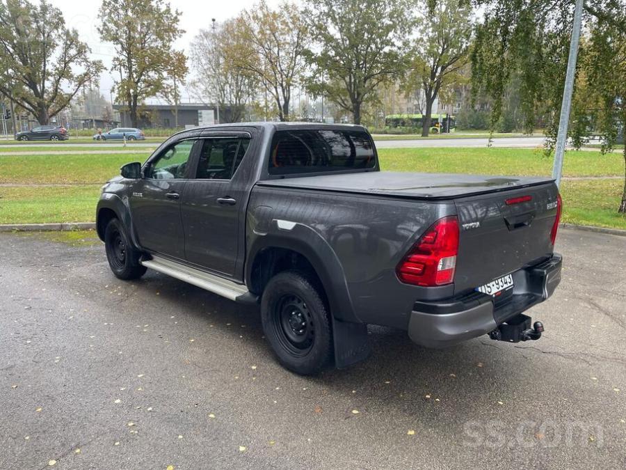 Pelēks Toyota Hilux 2021 Rīga, ar dzinēja tilpumu 2.40 L un nobraukumu 63 tūkst. km par 25890 €, foto 11 vietnē AUTOMOTO.COM.LV