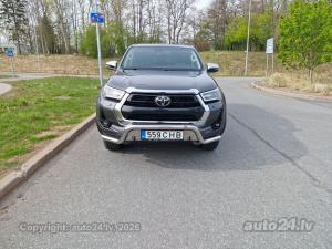 Серый Тойота Хайлюкс 2022 в Таллин, объемом двигателя 2.80 л и пробегом 108 тыс. км за 45000 €, фото 3 на AUTOMOTO.COM.LV
