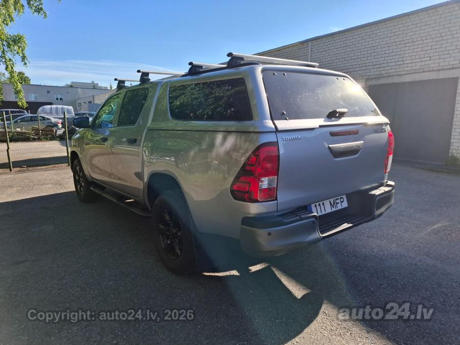 Pelēks Toyota Hilux 2022 Tallina, ar dzinēja tilpumu 2.40 L un nobraukumu 91 tūkst. km par 41000 €, foto 7 vietnē AUTOMOTO.COM.LV