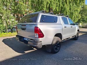 Pelēks Toyota Hilux 2022 Tallina, ar dzinēja tilpumu 2.40 L un nobraukumu 91 tūkst. km par 41000 €, foto 8 vietnē AUTOMOTO.COM.LV