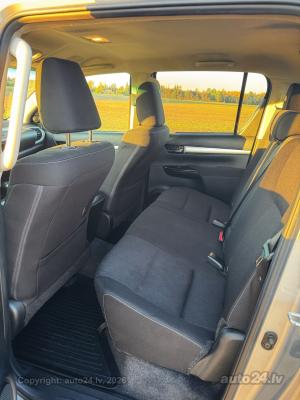 Pelēks Toyota Hilux 2022 Paide, ar dzinēja tilpumu 2.80 L un nobraukumu 82 tūkst. km par 42999 €, foto 8 vietnē AUTOMOTO.COM.LV