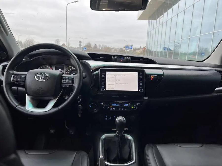 Pelēks Toyota Hilux 2023 Rēzekne, ar dzinēja tilpumu 2.80 L un nobraukumu 30 tūkst. km par 46000 €, foto 14 vietnē AUTOMOTO.COM.LV