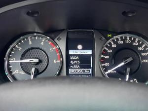 Pelēks Toyota Hilux 2023 Rēzekne, ar dzinēja tilpumu 2.80 L un nobraukumu 30 tūkst. km par 46000 €, foto 19 vietnē AUTOMOTO.COM.LV