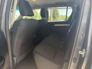 Grey Toyota Hilux 2026 in Panevezys, with an engine capacity of 2.49 L and mileage of 1 thousand km for 37490 €, photo 10 on AUTOMOTO.COM.LV