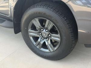 Grey Toyota Hilux 2026 in Panevezys, with an engine capacity of 2.49 L and mileage of 1 thousand km for 37490 €, photo 35 on AUTOMOTO.COM.LV
