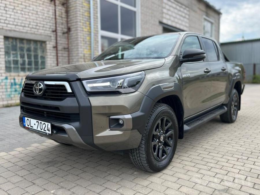 Pelēks Toyota Hilux 2026 Rīga, ar dzinēja tilpumu 2.80 L un nobraukumu 8 tūkst. km par 56750 €, foto 3 vietnē AUTOMOTO.COM.LV