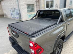 Pelēks Toyota Hilux 2026 Rīga, ar dzinēja tilpumu 2.80 L un nobraukumu 8 tūkst. km par 56750 €, foto 10 vietnē AUTOMOTO.COM.LV