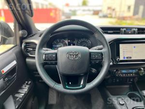 Pelēks Toyota Hilux 2026 Rīga, ar dzinēja tilpumu 2.80 L un nobraukumu 8 tūkst. km par 56750 €, foto 23 vietnē AUTOMOTO.COM.LV