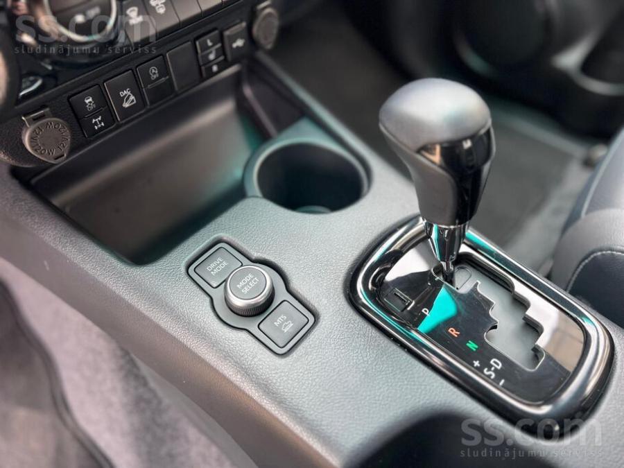 Pelēks Toyota Hilux 2026 Rīga, ar dzinēja tilpumu 2.80 L un nobraukumu 8 tūkst. km par 56750 €, foto 24 vietnē AUTOMOTO.COM.LV