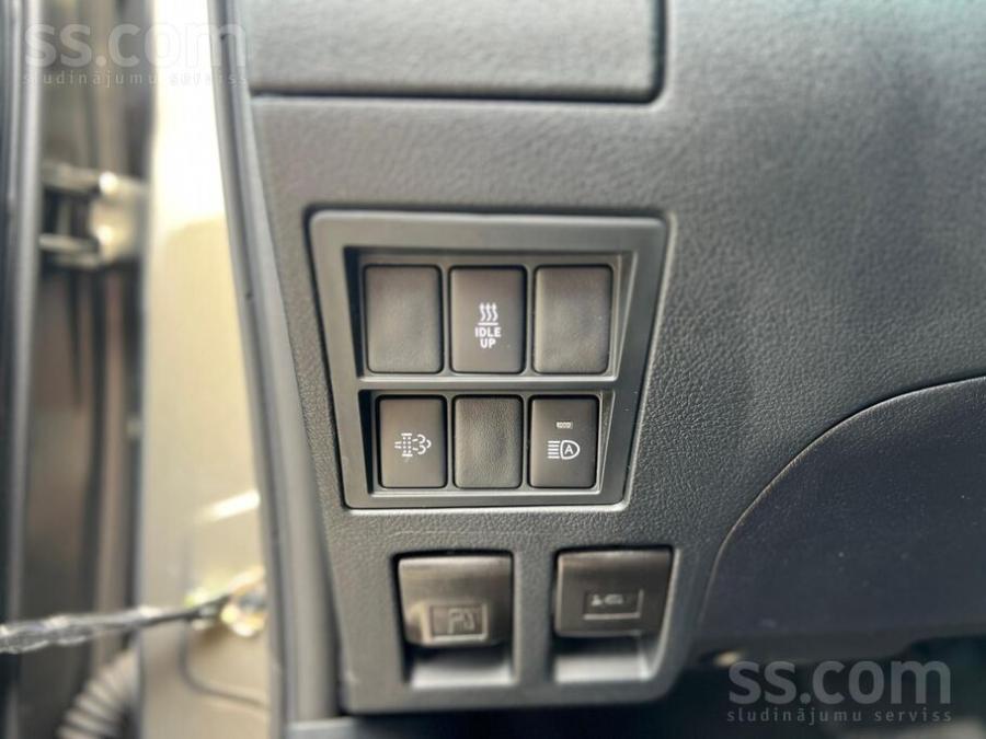 Pelēks Toyota Hilux 2026 Rīga, ar dzinēja tilpumu 2.80 L un nobraukumu 8 tūkst. km par 56750 €, foto 25 vietnē AUTOMOTO.COM.LV