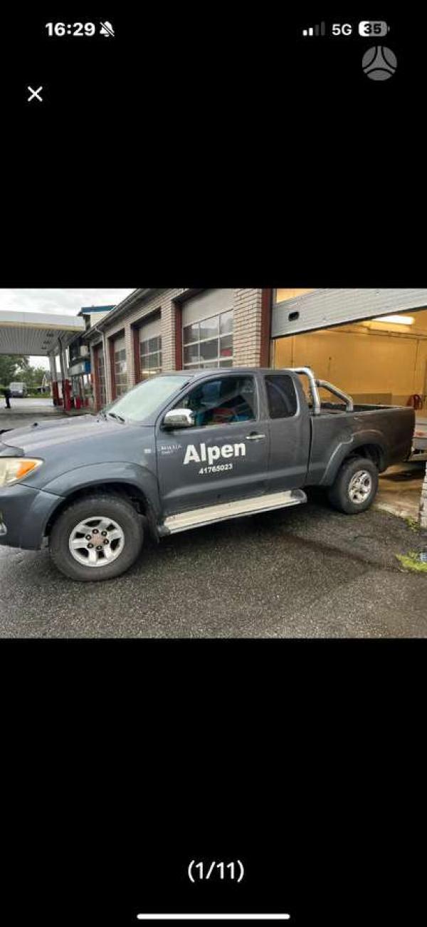 Grey Toyota Hilux 2007 in Kaunas, with an engine capacity of 2.50 L and mileage of 337 thousand km for 6800 €, photo 1 on AUTOMOTO.COM.LV