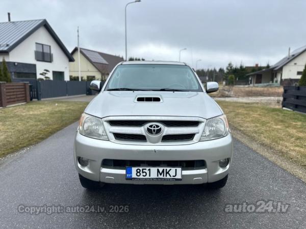 Pelēks Toyota Hilux 2007 Tallina, ar dzinēja tilpumu 2.50 L un nobraukumu 0 tūkst. km par 6900 €, foto 2 vietnē AUTOMOTO.COM.LV