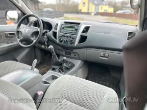 Pelēks Toyota Hilux 2007 Tallina, ar dzinēja tilpumu 2.50 L un nobraukumu 0 tūkst. km par 6900 €, foto 5 vietnē AUTOMOTO.COM.LV