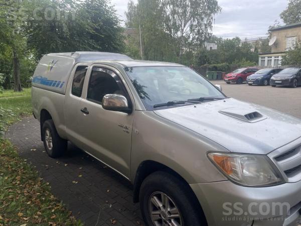 Тойота Хайлюкс 2007 в Рига на AUTOMOTO.COM.LV Серый Тойота Хайлюкс 2007 в Рига, объемом двигателя 2.50 л и пробегом 390 тыс. км за 8800 €, фото 5 на AUTOMOTO.COM.LV