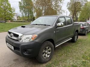 Grey Toyota Hilux 2010 in Riga, with an engine capacity of 2.50 L and mileage of 301 thousand km for 5400 €, photo  on AUTOMOTO.COM.LV
