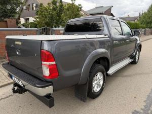 Pelēks Toyota Hilux 2012 Marijampole, ar dzinēja tilpumu 2.49 L un nobraukumu 245 tūkst. km par 12600 €, foto 5 vietnē AUTOMOTO.COM.LV