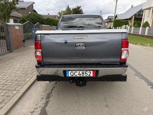 Pelēks Toyota Hilux 2012 Marijampole, ar dzinēja tilpumu 2.49 L un nobraukumu 245 tūkst. km par 12600 €, foto 7 vietnē AUTOMOTO.COM.LV