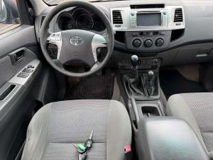 Pelēks Toyota Hilux 2012 Marijampole, ar dzinēja tilpumu 2.49 L un nobraukumu 245 tūkst. km par 12600 €, foto 11 vietnē AUTOMOTO.COM.LV