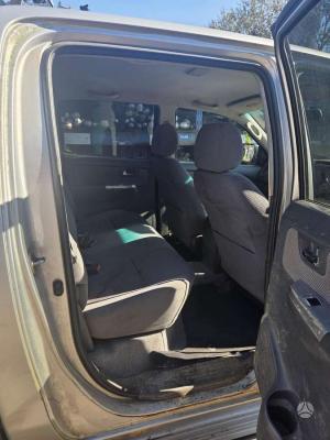 Pelēks Toyota Hilux 2012 Šauļi, ar dzinēja tilpumu 0.00 L un nobraukumu 342 tūkst. km par 3700 €, foto 8 vietnē AUTOMOTO.COM.LV