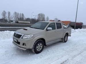 Grey Toyota Hilux 2013 in Vilnius, with an engine capacity of 2.49 L and mileage of 239 thousand km for 12700 €, photo  on AUTOMOTO.COM.LV