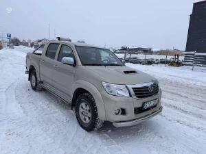 Grey Toyota Hilux 2013 in Vilnius, with an engine capacity of 2.49 L and mileage of 239 thousand km for 12700 €, photo 6 on AUTOMOTO.COM.LV