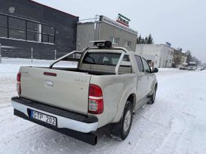 Grey Toyota Hilux 2013 in Vilnius, with an engine capacity of 2.49 L and mileage of 239 thousand km for 12700 €, photo 12 on AUTOMOTO.COM.LV