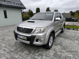 Grey Toyota Hilux 2013 in Ludza, with an engine capacity of 3.00 L and mileage of 272 thousand km for 16000 €, photo  on AUTOMOTO.COM.LV