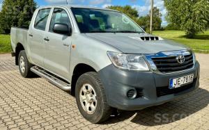 Grey Toyota Hilux 2013 in Ventspils, with an engine capacity of 2.50 L and mileage of 295 thousand km for 9000 €, photo 1 on AUTOMOTO.COM.LV