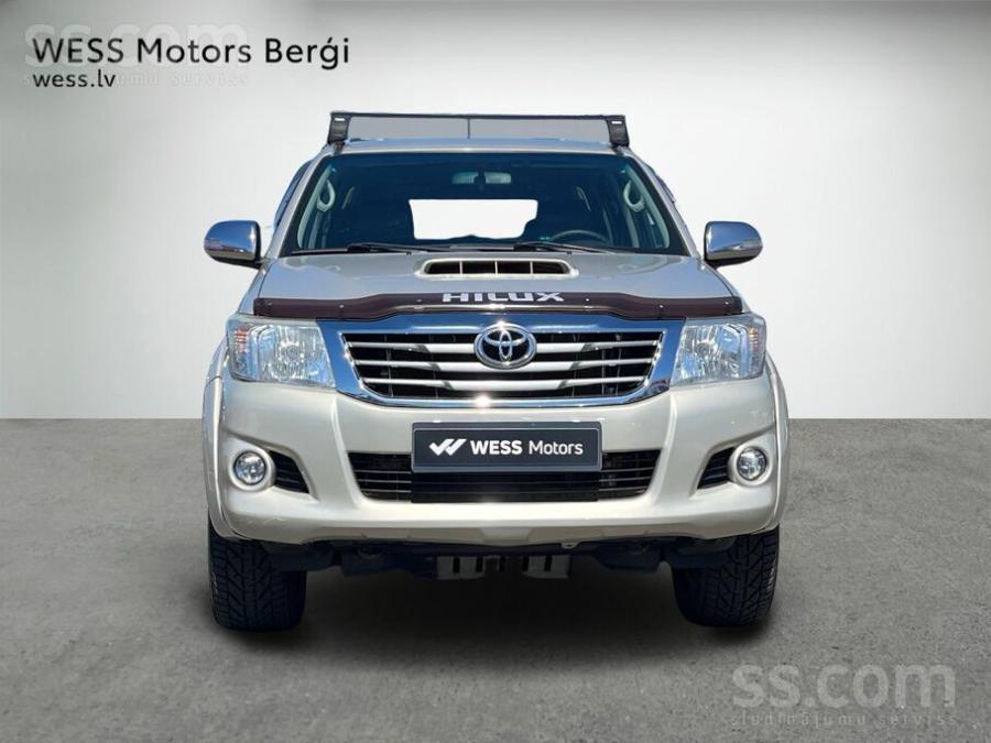 Pelēks Toyota Hilux 2014 Rīga, ar dzinēja tilpumu 3.00 L un nobraukumu 276 tūkst. km par 16990 €, foto 6 vietnē AUTOMOTO.COM.LV