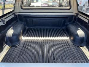 Pelēks Toyota Hilux 2014 Rīga, ar dzinēja tilpumu 3.00 L un nobraukumu 276 tūkst. km par 16990 €, foto 11 vietnē AUTOMOTO.COM.LV