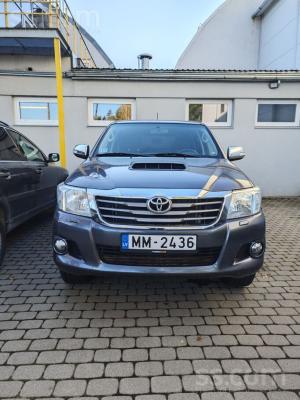 Pelēks Toyota Hilux 2014 Ogre, ar dzinēja tilpumu 3.00 L un nobraukumu 282 tūkst. km par 15000 €, foto 15 vietnē AUTOMOTO.COM.LV
