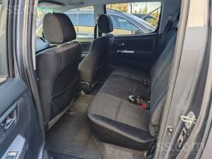 Pelēks Toyota Hilux 2014 Ogre, ar dzinēja tilpumu 3.00 L un nobraukumu 282 tūkst. km par 15000 €, foto 16 vietnē AUTOMOTO.COM.LV