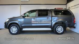Pelēks Toyota Hilux 2016 Tallina, ar dzinēja tilpumu 3.00 L un nobraukumu 140 tūkst. km par 27490 €, foto 4 vietnē AUTOMOTO.COM.LV