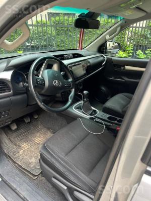 Pelēks Toyota Hilux 2017 Rīga, ar dzinēja tilpumu 2.40 L un nobraukumu 213 tūkst. km par 22000 €, foto 10 vietnē AUTOMOTO.COM.LV