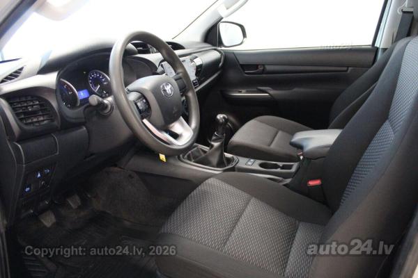 Pelēks Toyota Hilux 2019 Viljandi, ar dzinēja tilpumu 2.40 L un nobraukumu 158 tūkst. km par 22490 €, foto 11 vietnē AUTOMOTO.COM.LV