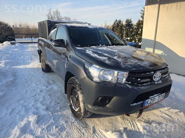 Pelēks Toyota Hilux 2019 Viļņa, ar dzinēja tilpumu 2.40 L un nobraukumu 235 tūkst. km par 14900 €, foto 1 vietnē AUTOMOTO.COM.LV