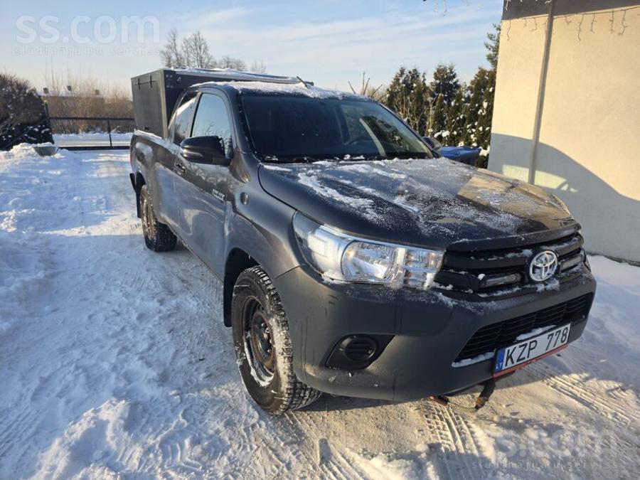 Pelēks Toyota Hilux 2019 Viļņa, ar dzinēja tilpumu 2.40 L un nobraukumu 235 tūkst. km par 14900 €, foto 1 vietnē AUTOMOTO.COM.LV