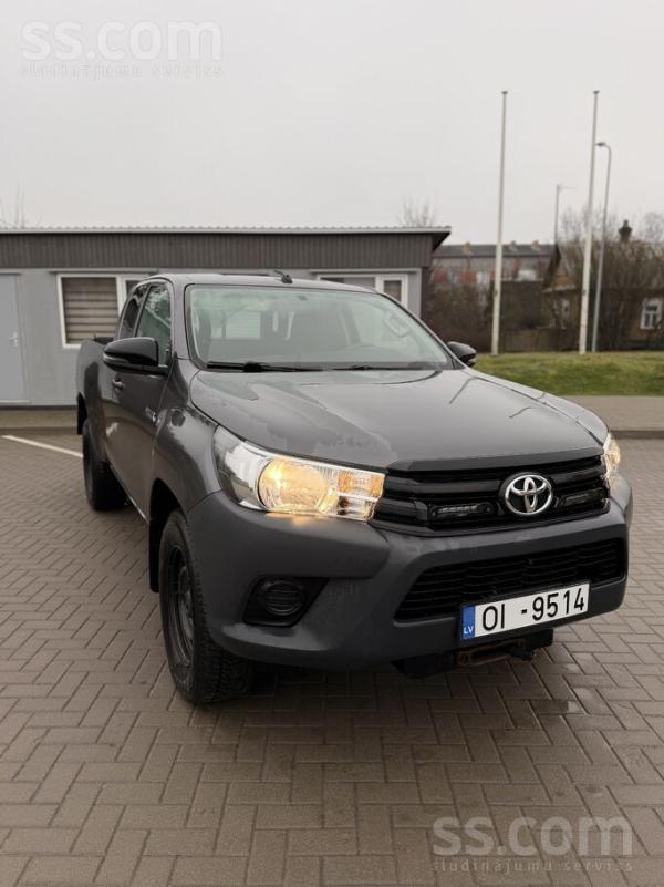 Pelēks Toyota Hilux 2019 Ludza, ar dzinēja tilpumu 2.40 L un nobraukumu 291 tūkst. km par 16500 €, foto 1 vietnē AUTOMOTO.COM.LV