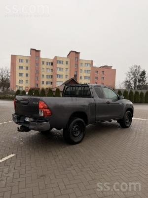 Pelēks Toyota Hilux 2019 Ludza, ar dzinēja tilpumu 2.40 L un nobraukumu 291 tūkst. km par 16500 €, foto 4 vietnē AUTOMOTO.COM.LV
