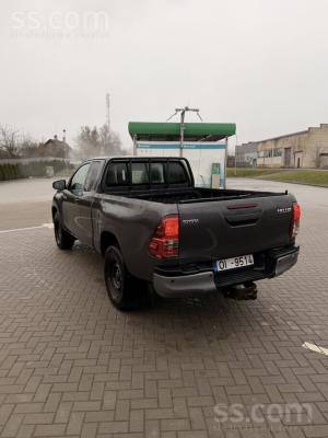 Pelēks Toyota Hilux 2019 Ludza, ar dzinēja tilpumu 2.40 L un nobraukumu 291 tūkst. km par 16500 €, foto 7 vietnē AUTOMOTO.COM.LV